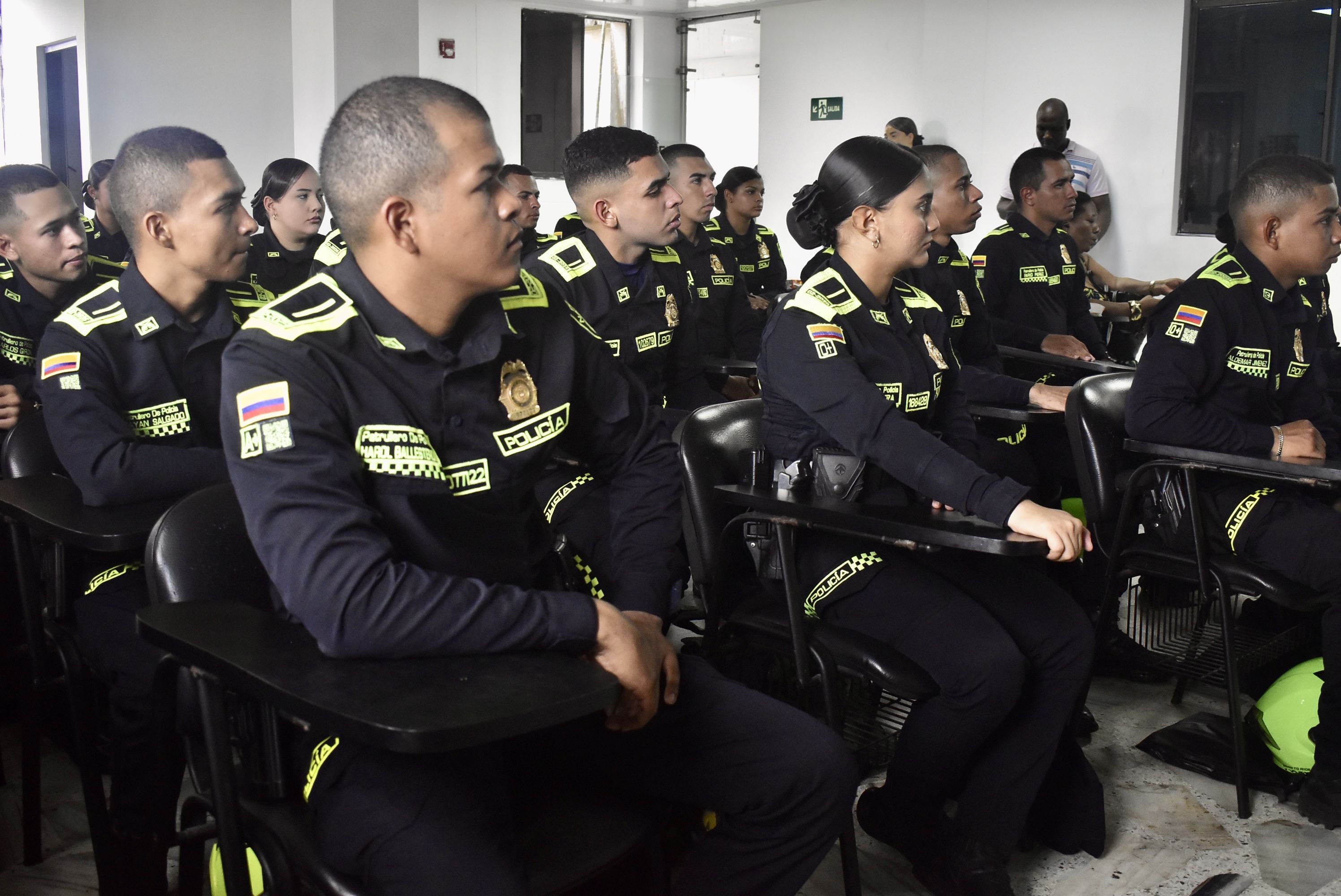 Buenaventura refuerza su seguridad con la llegada de 40 nuevos agentes ...